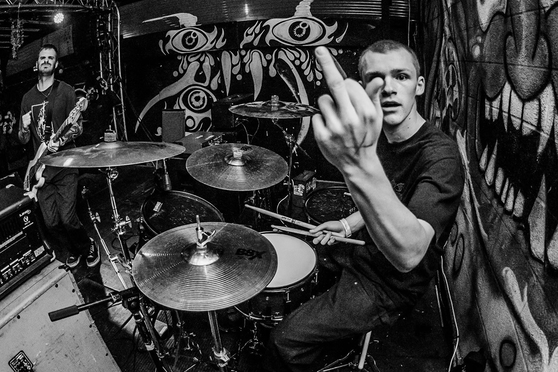 xWeaponx & World Of Pleasure Release Surprise Split - Getting It Out