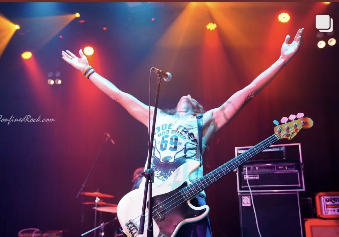 La Chinga - Getting It Out